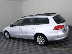 Grey Volkswagen Passat 2011 in Tallinn, with an engine capacity of 1.60 L and mileage of 359 thousand km for 2699 €, photo 5 on AUTOMOTO.COM.LV