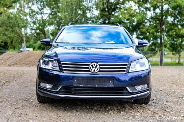 Pelēks Volkswagen Passat 2011 Kretinga, ar dzinēja tilpumu 2.00 L un nobraukumu 267 tūkst. km par 5750 €, foto 2 vietnē AUTOMOTO.COM.LV