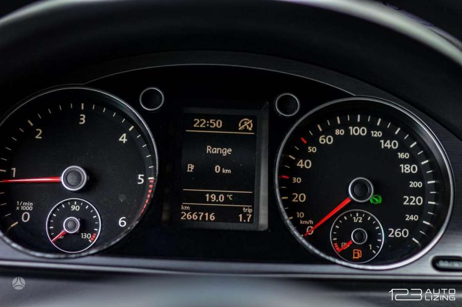Pelēks Volkswagen Passat 2011 Kretinga, ar dzinēja tilpumu 2.00 L un nobraukumu 267 tūkst. km par 5750 €, foto 20 vietnē AUTOMOTO.COM.LV