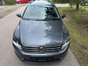 Grey Volkswagen Passat 2011 in Marijampole, with an engine capacity of 1.60 L and mileage of 140 thousand km for 4999 €, photo 3 on AUTOMOTO.COM.LV
