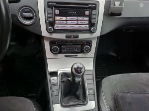 Pelēks Volkswagen Passat 2011 Elektrėnai, ar dzinēja tilpumu 1.97 L un nobraukumu 328 tūkst. km par 4400 €, foto 8 vietnē AUTOMOTO.COM.LV