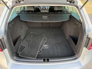 Grey Volkswagen Passat 2011 in Vilkaviskis, with an engine capacity of 1.97 L and mileage of 246 thousand km for 5999 €, photo 7 on AUTOMOTO.COM.LV