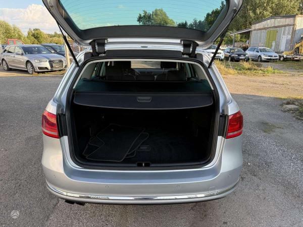Pelēks Volkswagen Passat 2011 Vilkaviškis, ar dzinēja tilpumu 1.97 L un nobraukumu 246 tūkst. km par 5999 €, foto 8 vietnē AUTOMOTO.COM.LV