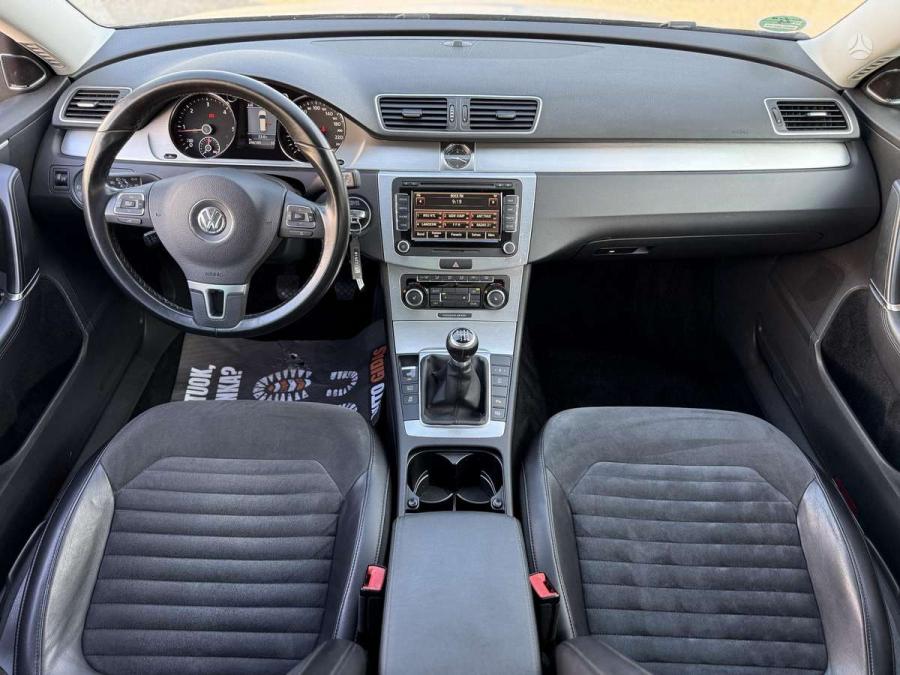 Grey Volkswagen Passat 2011 in Vilkaviskis, with an engine capacity of 1.97 L and mileage of 246 thousand km for 5999 €, photo 13 on AUTOMOTO.COM.LV