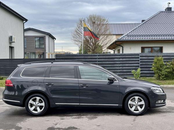 Grey Volkswagen Passat 2011 in Vilnius, with an engine capacity of 1.97 L and mileage of 310 thousand km for 4700 €, photo 3 on AUTOMOTO.COM.LV
