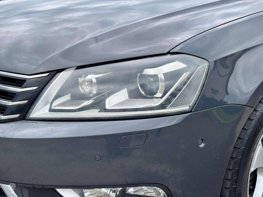 Pelēks Volkswagen Passat 2011 Viļņa, ar dzinēja tilpumu 1.97 L un nobraukumu 310 tūkst. km par 4700 €, foto 9 vietnē AUTOMOTO.COM.LV