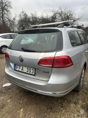 Pelēks Volkswagen Passat 2012 Viļņa, ar dzinēja tilpumu 2.00 L un nobraukumu 302 tūkst. km par 1650 €, foto 3 vietnē AUTOMOTO.COM.LV