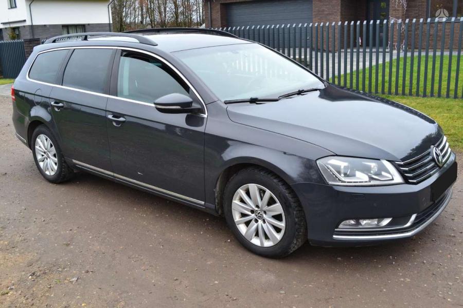 Grey Volkswagen Passat 2012 in Sakiai, with an engine capacity of 1.97 L and mileage of 460 thousand km for 4380 €, photo 3 on AUTOMOTO.COM.LV