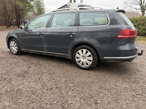 Grey Volkswagen Passat 2012 in Kazlu Ruda, with an engine capacity of 1.97 L and mileage of 349 thousand km for 2900 €, photo  on AUTOMOTO.COM.LV