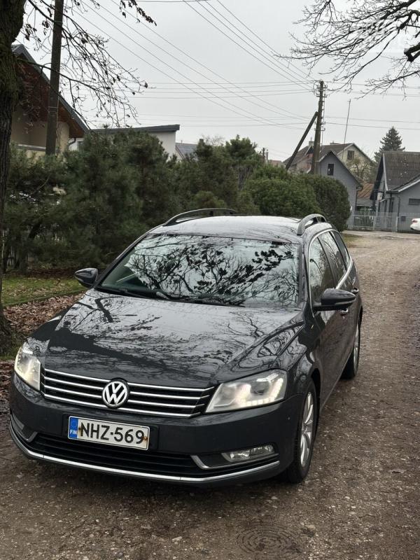 Pelēks Volkswagen Passat 2012 Kauņa, ar dzinēja tilpumu 2.00 L un nobraukumu 259 tūkst. km par 5500 €, foto 2 vietnē AUTOMOTO.COM.LV