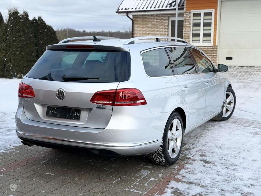 Grey Volkswagen Passat 2012 in Salcininkai, with an engine capacity of 1.97 L and mileage of 370 thousand km for 5950 €, photo 3 on AUTOMOTO.COM.LV