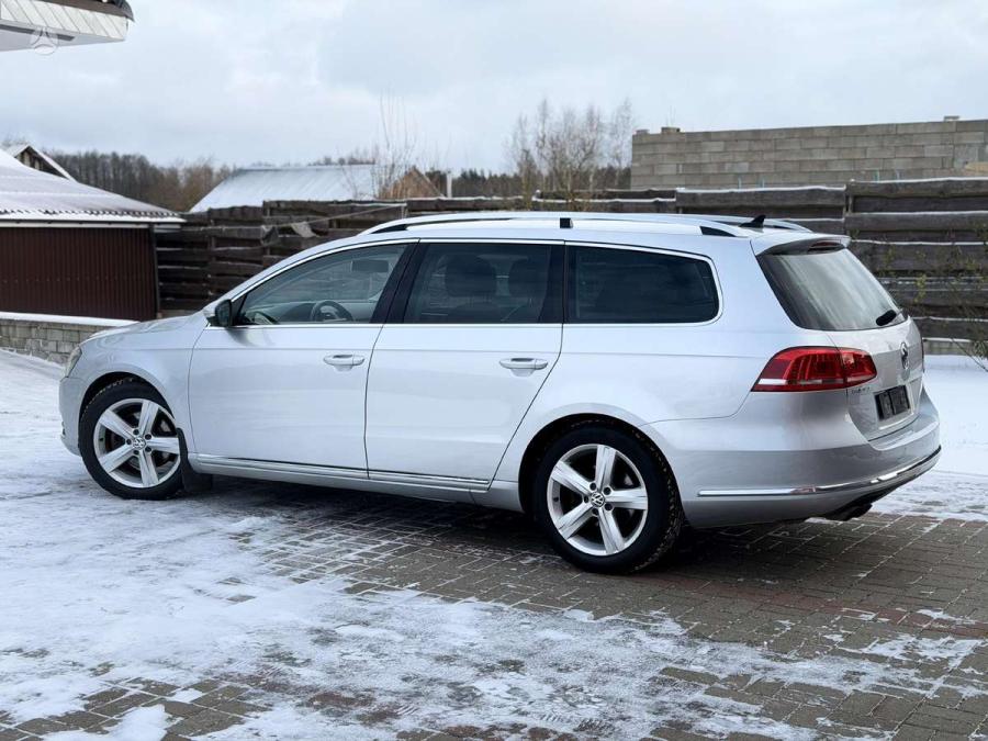 Grey Volkswagen Passat 2012 in Salcininkai, with an engine capacity of 1.97 L and mileage of 370 thousand km for 5950 €, photo 8 on AUTOMOTO.COM.LV