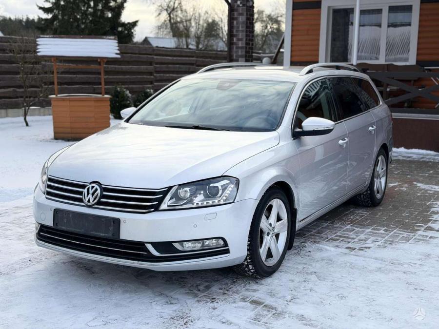 Grey Volkswagen Passat 2012 in Salcininkai, with an engine capacity of 1.97 L and mileage of 370 thousand km for 5950 €, photo 9 on AUTOMOTO.COM.LV