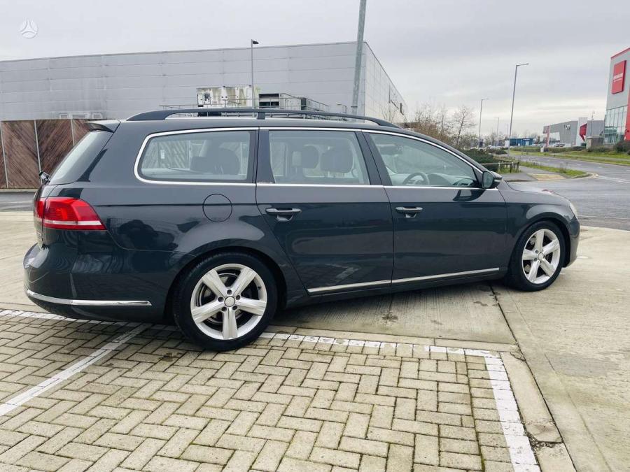 Pelēks Volkswagen Passat 2012 Raseiniai, ar dzinēja tilpumu 2.00 L un nobraukumu 245 tūkst. km par 2780 €, foto 3 vietnē AUTOMOTO.COM.LV