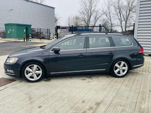 Pelēks Volkswagen Passat 2012 Raseiniai, ar dzinēja tilpumu 2.00 L un nobraukumu 245 tūkst. km par 2780 €, foto 4 vietnē AUTOMOTO.COM.LV
