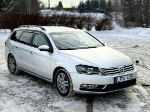 Grey Volkswagen Passat 2012 in Vilnius, with an engine capacity of 2.90 L and mileage of 290 thousand km for 4300 €, photo  on AUTOMOTO.COM.LV