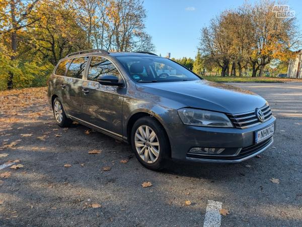 Grey Volkswagen Passat 2012 in Vilnius, with an engine capacity of 2.00 L and mileage of 467 thousand km for 4500 €, photo 9 on AUTOMOTO.COM.LV