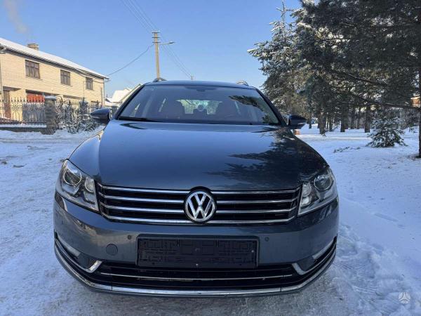 Pelēks Volkswagen Passat 2012 Marijampole, ar dzinēja tilpumu 1.97 L un nobraukumu 247 tūkst. km par 6650 €, foto 2 vietnē AUTOMOTO.COM.LV