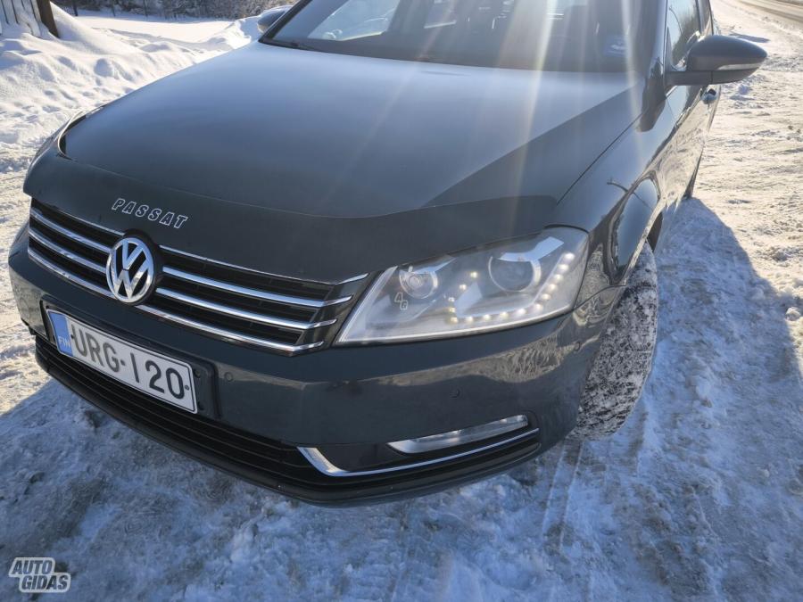 Pelēks Volkswagen Passat 2012 Šalčininkai, ar dzinēja tilpumu 2.00 L un nobraukumu 299 tūkst. km par 4650 €, foto 3 vietnē AUTOMOTO.COM.LV