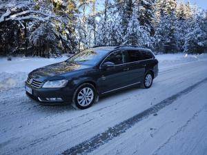 Pelēks Volkswagen Passat 2012 Šalčininkai, ar dzinēja tilpumu 2.00 L un nobraukumu 299 tūkst. km par 4650 €, foto 5 vietnē AUTOMOTO.COM.LV