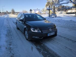 Pelēks Volkswagen Passat 2012 Šalčininkai, ar dzinēja tilpumu 2.00 L un nobraukumu 299 tūkst. km par 4650 €, foto 13 vietnē AUTOMOTO.COM.LV