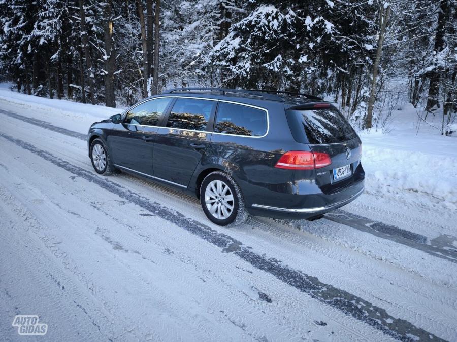 Pelēks Volkswagen Passat 2012 Šalčininkai, ar dzinēja tilpumu 2.00 L un nobraukumu 299 tūkst. km par 4650 €, foto 19 vietnē AUTOMOTO.COM.LV