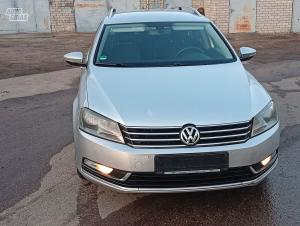 Grey Volkswagen Passat 2012 in Vilnius, with an engine capacity of 2.00 L and mileage of 257 thousand km for 5550 €, photo 3 on AUTOMOTO.COM.LV