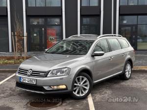 Grey Volkswagen Passat 2012 in Tallinn, with an engine capacity of 2.00 L and mileage of 398 thousand km for 5499 €, photo 6 on AUTOMOTO.COM.LV