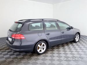 Grey Volkswagen Passat 2012 in Tallinn, with an engine capacity of 1.60 L and mileage of 369 thousand km for 2999 €, photo 3 on AUTOMOTO.COM.LV
