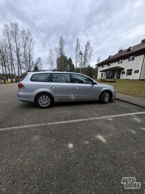 Pelēks Volkswagen Passat 2012 Molėtai, ar dzinēja tilpumu 1.60 L un nobraukumu 356 tūkst. km par 4200 €, foto  vietnē AUTOMOTO.COM.LV