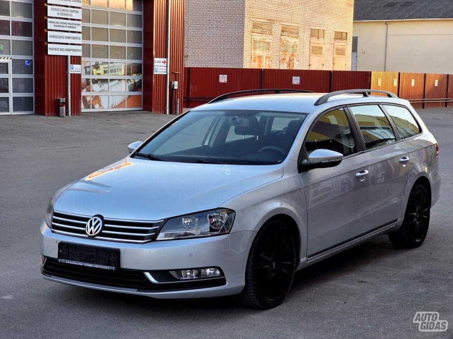 Grey Volkswagen Passat 2012 in Vilnius, with an engine capacity of 2.00 L and mileage of 272 thousand km for 4700 €, photo 14 on AUTOMOTO.COM.LV