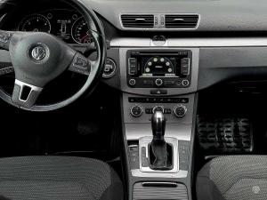 Grey Volkswagen Passat 2012 in Klaipeda, with an engine capacity of 1.97 L and mileage of 282 thousand km for 5800 €, photo 18 on AUTOMOTO.COM.LV