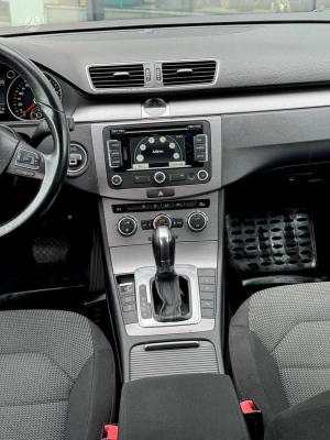 Grey Volkswagen Passat 2012 in Klaipeda, with an engine capacity of 1.97 L and mileage of 282 thousand km for 5800 €, photo 21 on AUTOMOTO.COM.LV