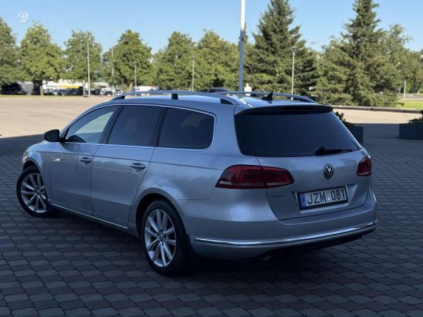 Grey Volkswagen Passat 2012 in Alytus, with an engine capacity of 1.80 L and mileage of 270 thousand km for 3999 €, photo 3 on AUTOMOTO.COM.LV
