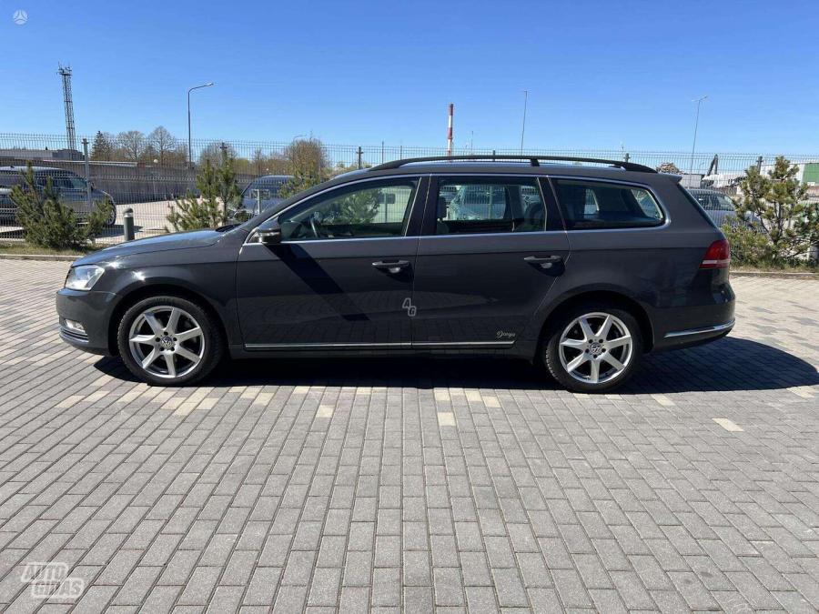 Pelēks Volkswagen Passat 2012 Šauļi, ar dzinēja tilpumu 1.60 L un nobraukumu 230 tūkst. km par 4950 €, foto 5 vietnē AUTOMOTO.COM.LV