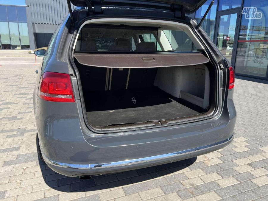 Pelēks Volkswagen Passat 2012 Šauļi, ar dzinēja tilpumu 1.60 L un nobraukumu 230 tūkst. km par 4950 €, foto 26 vietnē AUTOMOTO.COM.LV