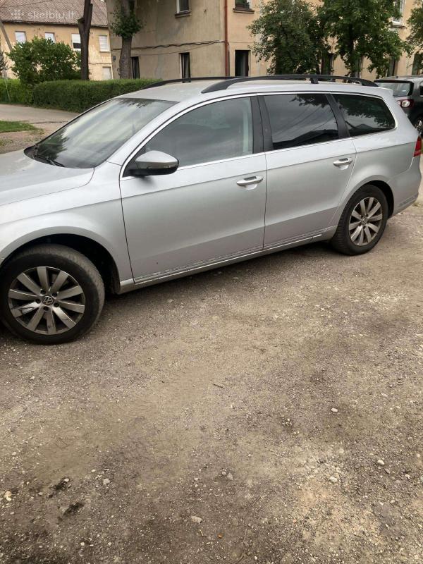 Grey Volkswagen Passat 2012 in Kaunas, with an engine capacity of 1.40 L and mileage of 226 thousand km for 3500 €, photo 2 on AUTOMOTO.COM.LV