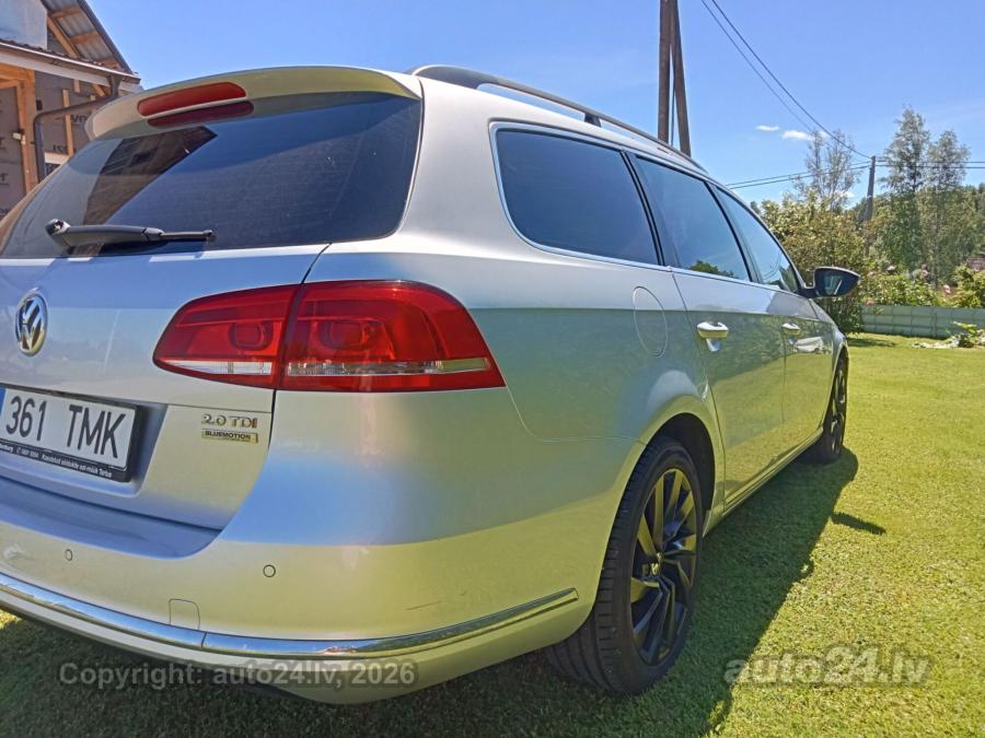 Grey Volkswagen Passat 2012 in Voru, with an engine capacity of 2.00 L and mileage of 269 thousand km for 5499 €, photo 3 on AUTOMOTO.COM.LV