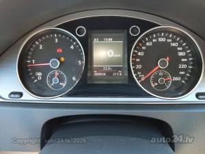 Grey Volkswagen Passat 2012 in Voru, with an engine capacity of 2.00 L and mileage of 269 thousand km for 5499 €, photo 7 on AUTOMOTO.COM.LV