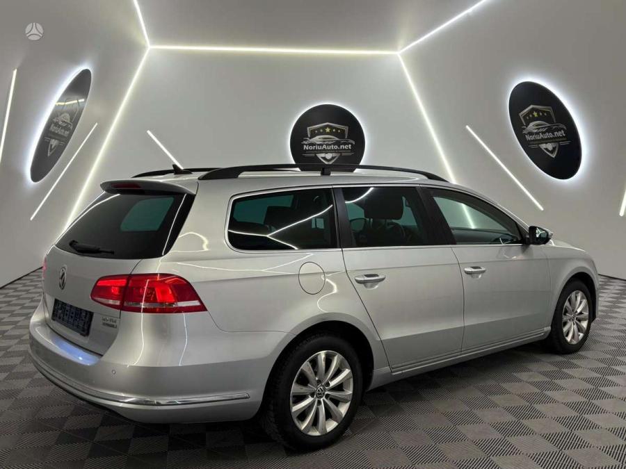 Pelēks Volkswagen Passat 2012 Marijampole, ar dzinēja tilpumu 1.97 L un nobraukumu 349 tūkst. km par 5450 €, foto 8 vietnē AUTOMOTO.COM.LV