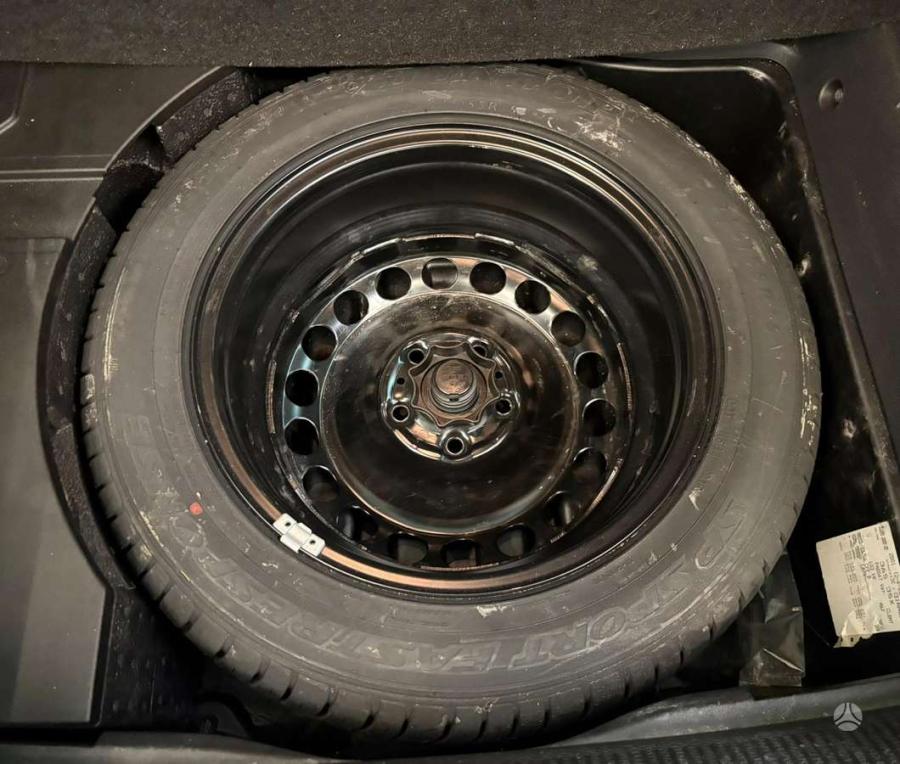 Pelēks Volkswagen Passat 2012 Marijampole, ar dzinēja tilpumu 1.97 L un nobraukumu 349 tūkst. km par 5450 €, foto 24 vietnē AUTOMOTO.COM.LV