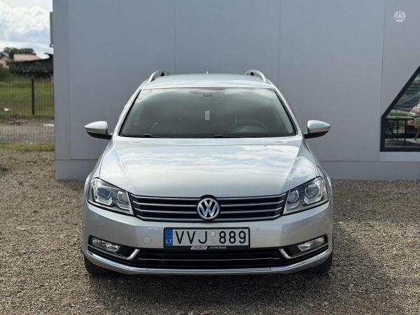 Pelēks Volkswagen Passat 2012 Šauļi, ar dzinēja tilpumu 1.97 L un nobraukumu 193 tūkst. km par 5699 €, foto 2 vietnē AUTOMOTO.COM.LV
