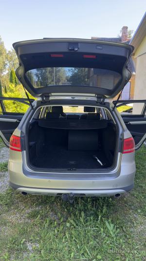 Pelēks Volkswagen Passat 2012 Tallina, ar dzinēja tilpumu 2.00 L un nobraukumu 339 tūkst. km par 4999 €, foto 5 vietnē AUTOMOTO.COM.LV
