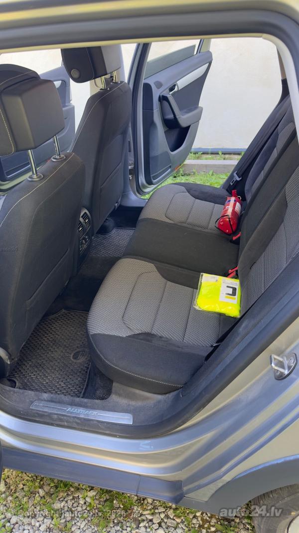 Grey Volkswagen Passat 2012 in Tallinn, with an engine capacity of 2.00 L and mileage of 339 thousand km for 4999 €, photo 5 on AUTOMOTO.COM.LV