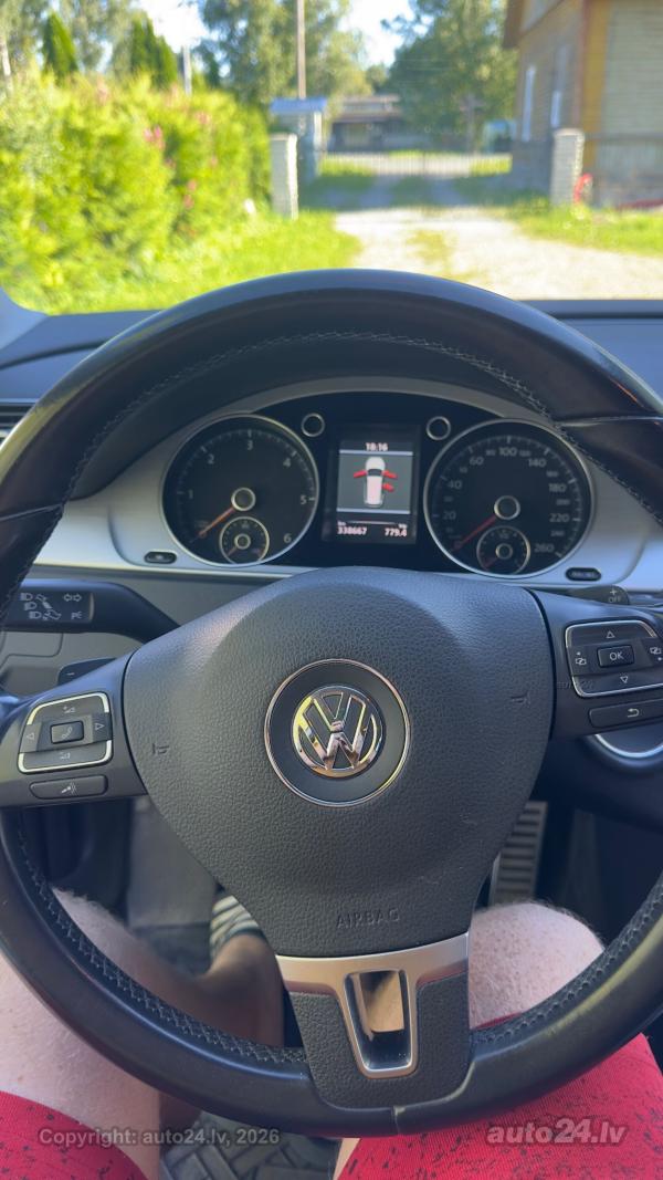 Grey Volkswagen Passat 2012 in Tallinn, with an engine capacity of 2.00 L and mileage of 339 thousand km for 4999 €, photo 7 on AUTOMOTO.COM.LV