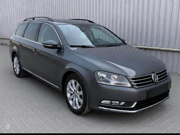 Pelēks Volkswagen Passat 2012 Marijampole, ar dzinēja tilpumu 2.00 L un nobraukumu 229 tūkst. km par 5650 €, foto 2 vietnē AUTOMOTO.COM.LV