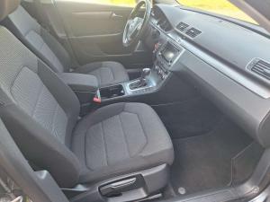 Grey Volkswagen Passat 2012 in Marijampole, with an engine capacity of 2.00 L and mileage of 229 thousand km for 5650 €, photo 6 on AUTOMOTO.COM.LV