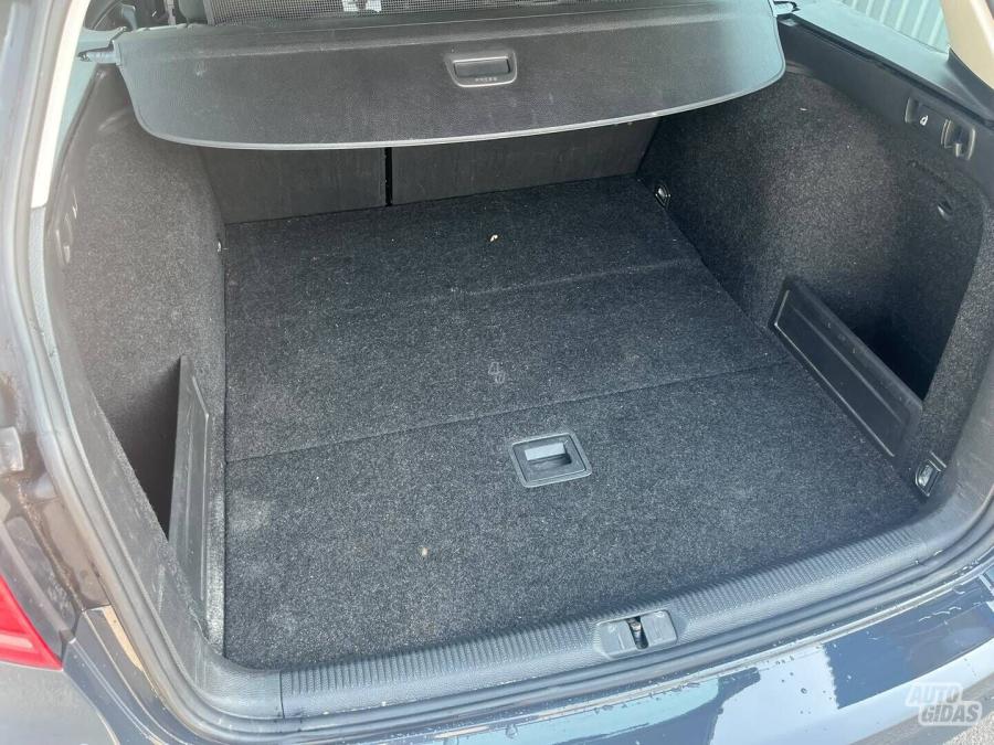 Grey Volkswagen Passat 2012 in Marijampole, with an engine capacity of 1.60 L and mileage of 220 thousand km for 4950 €, photo 15 on AUTOMOTO.COM.LV