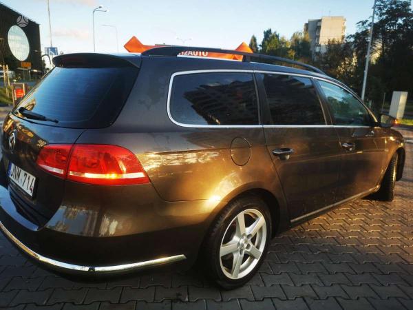 Pelēks Volkswagen Passat 2012 Viļņa, ar dzinēja tilpumu 1.60 L un nobraukumu 333 tūkst. km par 4888 €, foto 1 vietnē AUTOMOTO.COM.LV