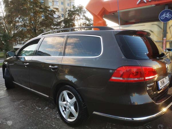 Pelēks Volkswagen Passat 2012 Viļņa, ar dzinēja tilpumu 1.60 L un nobraukumu 333 tūkst. km par 4888 €, foto 7 vietnē AUTOMOTO.COM.LV